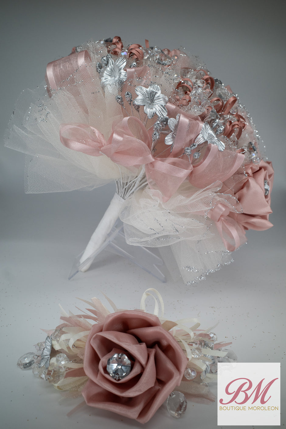 Beautiful Quinceañera Ramos & Bouquets Boutique Moroleon