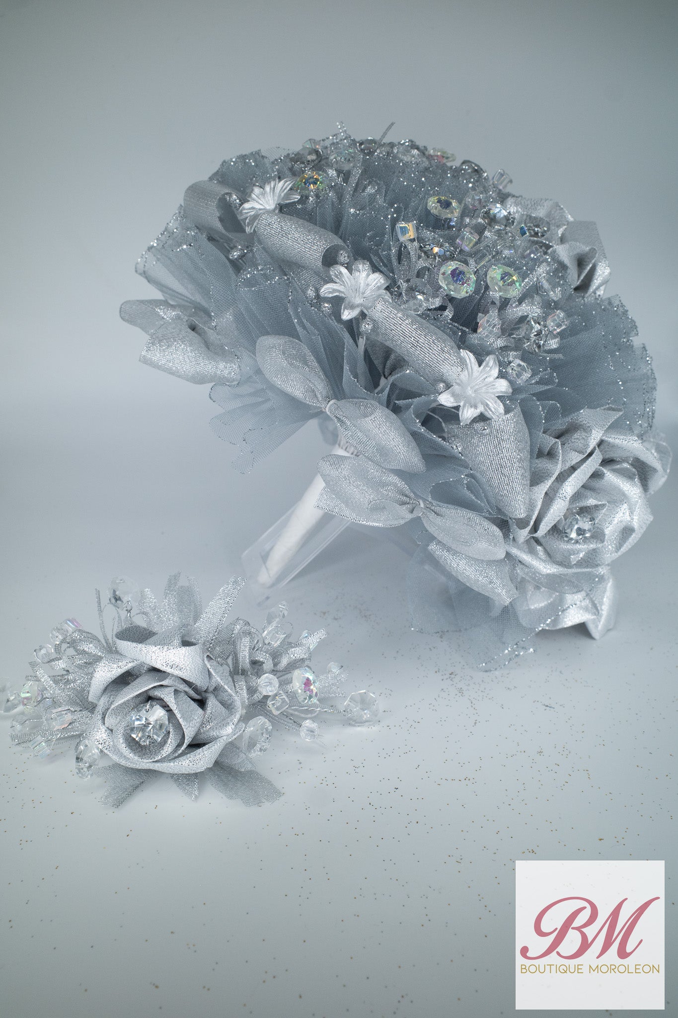 Classic Quinceañera Ramo Light Grey – Boutique Moroleon