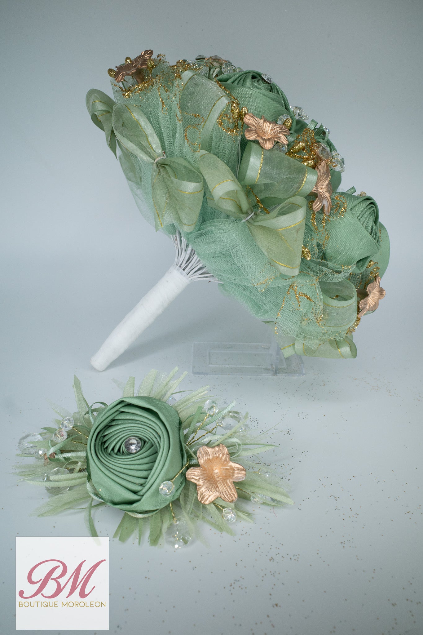 Classic Quinceañera Ramo Sage/Gold – Boutique Moroleon