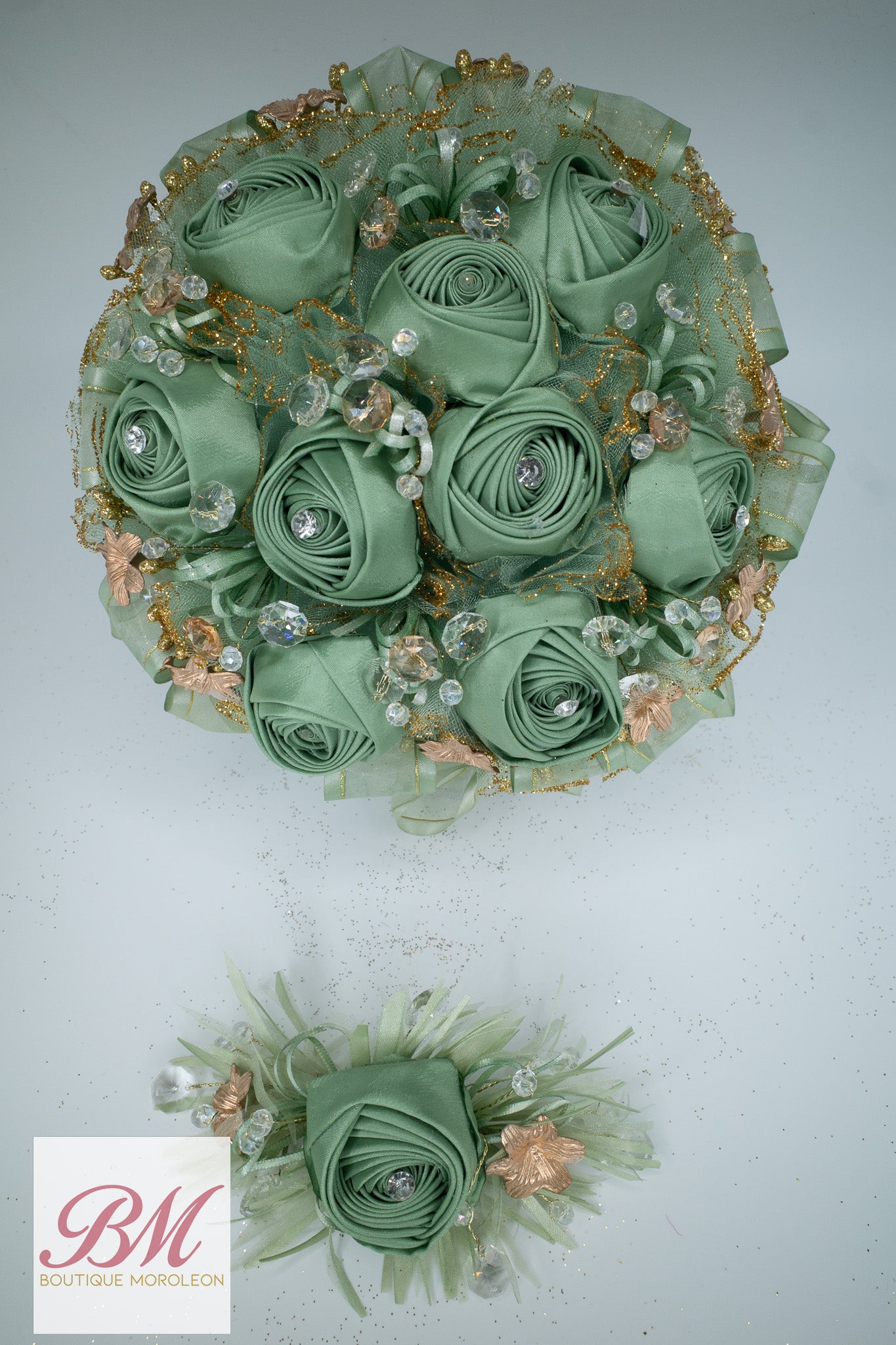Classic Quinceañera Ramo Sage/Gold – Boutique Moroleon